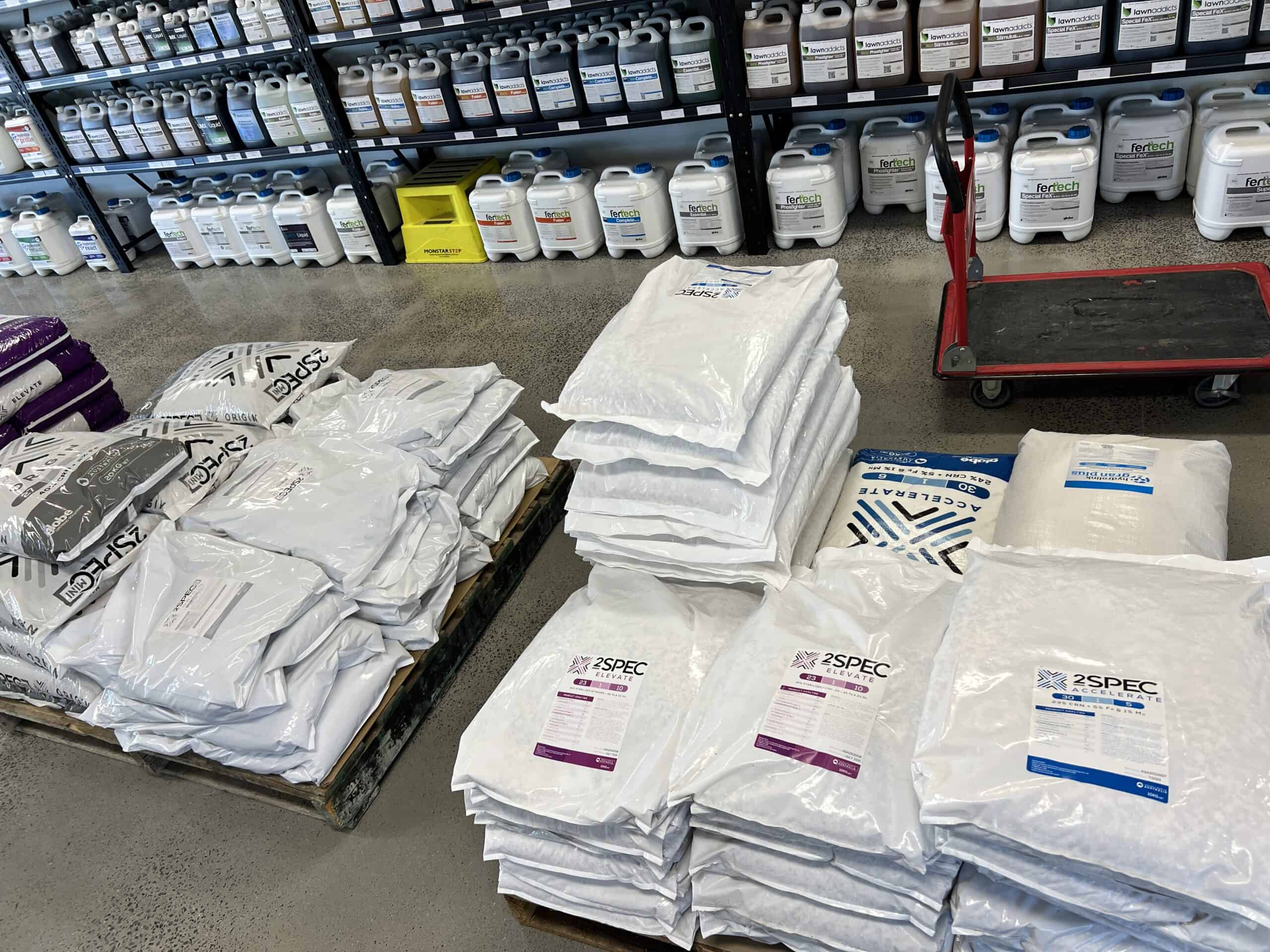 Reseller 2Spec Exclusive instore Variants - Lawn Addicts